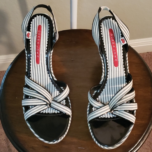 Donna Loka | Shoes | Nwot Sandals | Poshmark